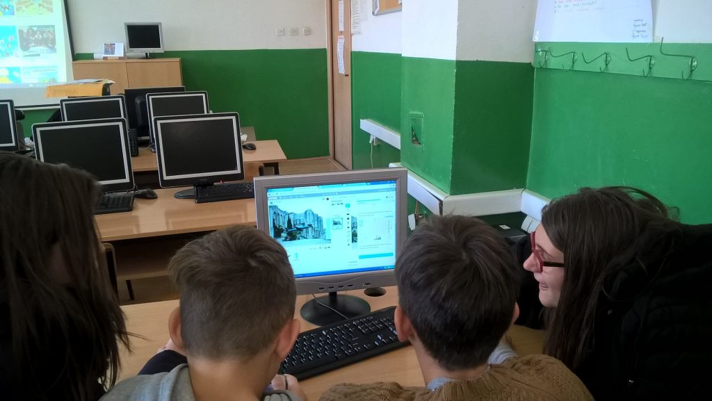 Learn about digital citizenship and online safety using Scratch ...